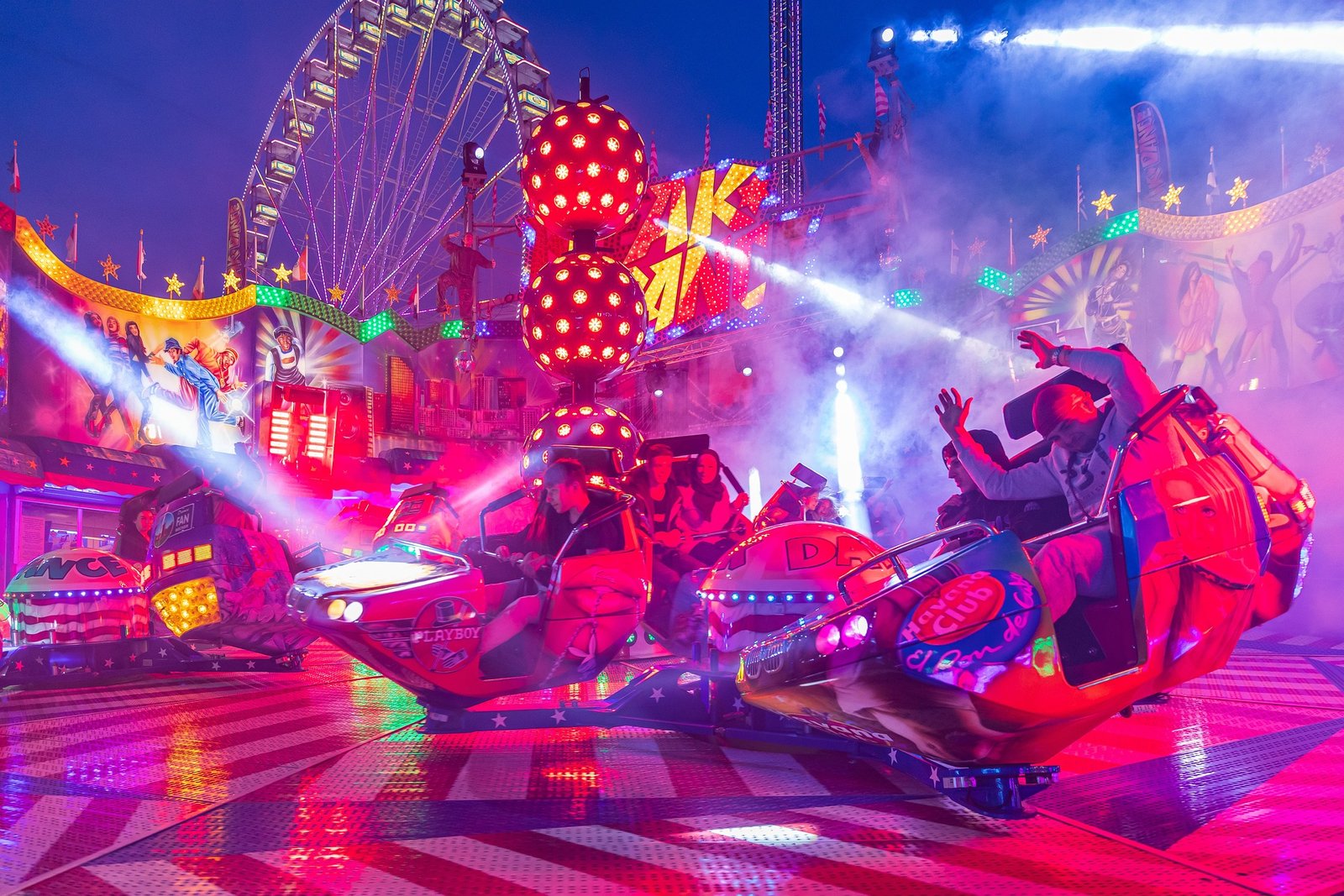 Theme Park Adventure: Maximizing Your Fun - Life's Exploration